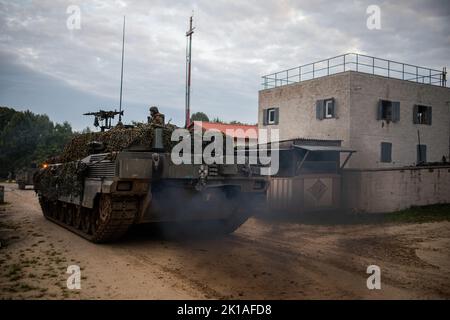 Italian army, Ariete tank Stock Photo - Alamy
