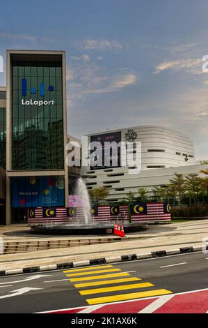 Lalaport shopping mall main entrance, Kuala Lumpur, Malaysia Stock ...