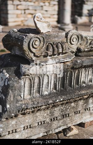 Broken classic ancient column in an amphitheater Stock Photo - Alamy