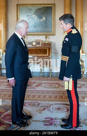 King Charles III greets Major General Gwyn Jenkins, Vice Chief of ...