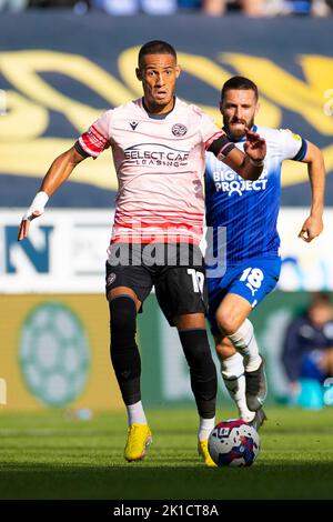 Thomas Ince #10 of Reading during the Sky Bet Championship match ...