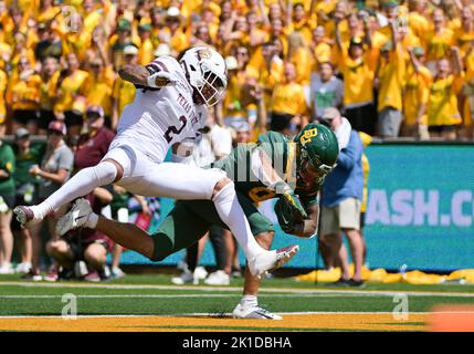 Texas State Kevin Anderson during an NCAA football game on Saturday ...