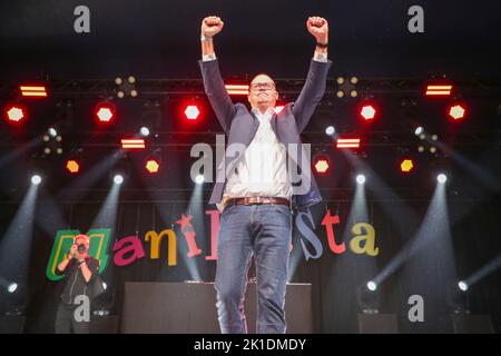 PVDA - PTB chairman Raoul Hedebouw delivers a speech at the new year's ...