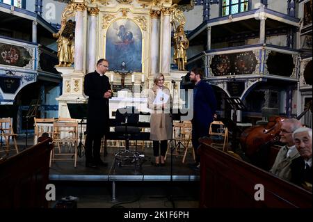 Thomasz Stawiak und Aneta Kucharzyk beim Eröffnungskonzert des 33 ...