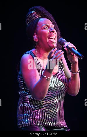 Janet Kay Performing on The Giants Of Soul Tour at Sheffield City Hall ...