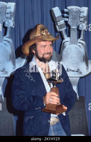 Johnny Lee at the 16th Annual Academy of Country Music Awards on April ...