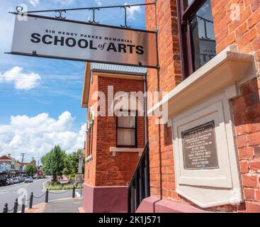 The Tenterfield School of Arts is a heritage-listed former school of ...