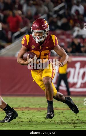 Southern California running back Travis Dye (26) runs a drill at the ...