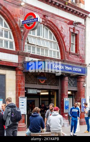 London Underground Roundel Sign at Camden Town Station Stock Photo - Alamy
