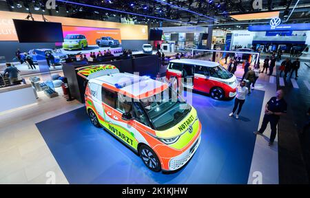 Hanover, Germany. 19th Sep, 2022. An autonomously driving electric ...