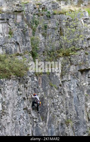 Cheddar, UK. 19th Sep, 2022. On a mild afternoon people climbing ...
