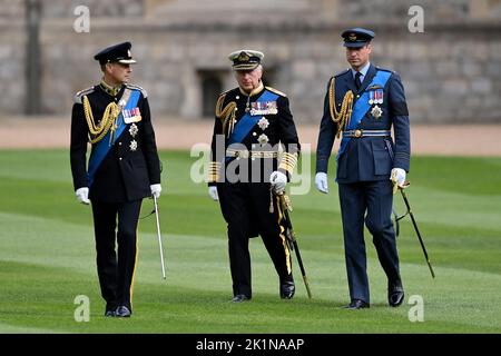 George V and Prince of Wales at funeral of Edward VII Stock Photo - Alamy