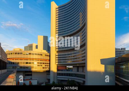 Wien, Vienna: United Nations UN building Vienna International Center ...