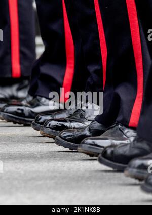 marching soldiers shiny boots Stock Photo - Alamy