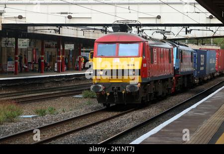 Double headed electric DB Cargo class 90 locos on container train ...