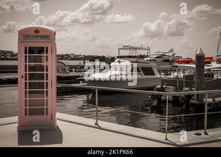 A beach and architecture scenes in Bermuda Stock Photo - Alamy