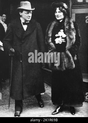 Winston Churchill with wife Clementine Churchill 1910 Stock Photo - Alamy
