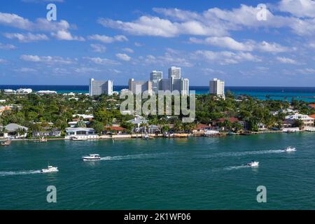 The intercoastal waterway and the cruise ship channel in Fort ...