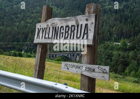 Railway arch bridge Kylling crosses rapid river Rauma, Norway Stock ...
