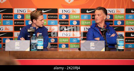 WARSAW - Frenkie de Jong of the Netherlands is disappointed after the 1 ...