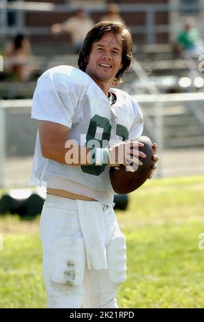 MARK WAHLBERG, INVINCIBLE, 2006 Stock Photo - Alamy