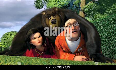 OVER THE HEDGE, Vincent the bear, Gladys, Dwayne aka 'the Verminator ...