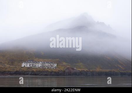Grumant, Norway. 09th Sep, 2022. Abandoned buildings in a former ...