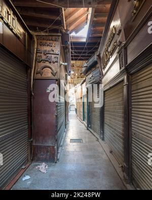 Alley at old historic Mamluk era Khan al-Khalili famous bazaar and souq ...