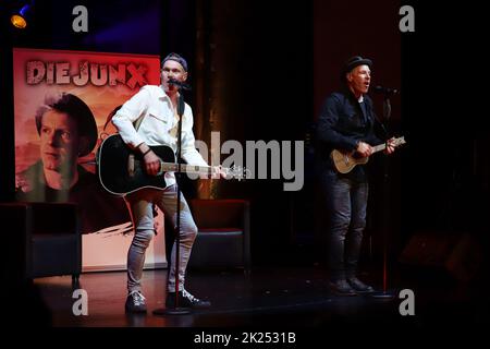 Christopher Garbers und Gunnar Schmidt, Die JunX , Album VÖ ...