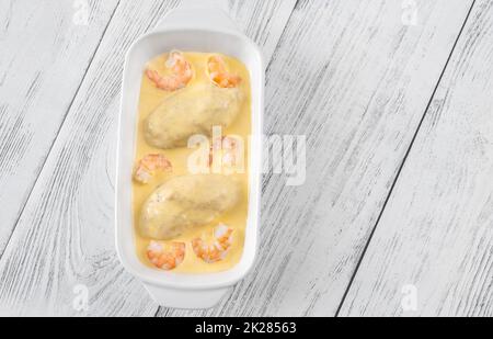 prawn with hollandaise sauce Stock Photo - Alamy