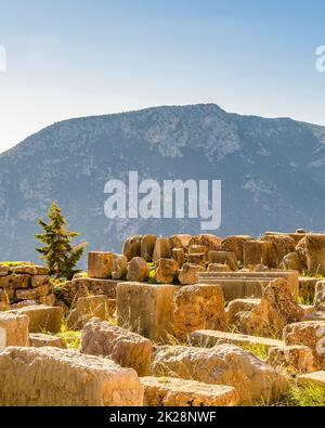 ancient world, Greece, religion, Oracle of Delphi, priest Pythia during ...