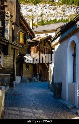 Quaint street in Zermatt Stock Photo - Alamy