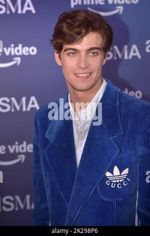 Venezia, Italien. 19th Sep, 2022. George Ciupilan enters the house of ...