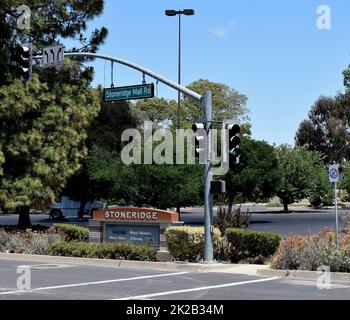 Stoneridge Mall sign in Pleasanton, California, USA Stock Photo - Alamy