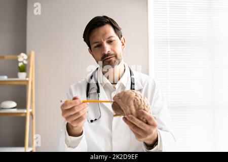 Brain Surgeon Or Neurologist Doctor Explaining To Patient Stock Photo ...