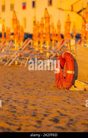 Beach in Rodi Garganico, Apulia, Italy Stock Photo - Alamy