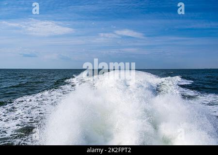 Stern wave of a ship on the North Sea Stock Photo - Alamy