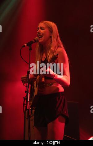 TORRES, CONCERT: Torres (Mackenzie Ruth Scott) plays the Walled Garden ...