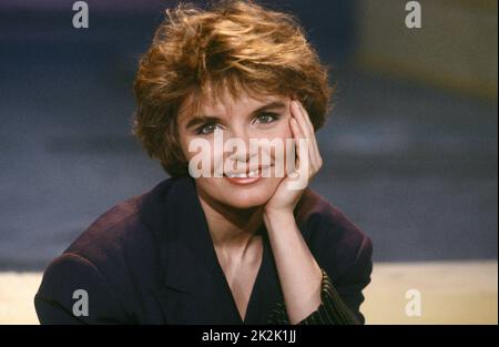 The Quebec singer Diane Tell on the set of the radio programme "Pollen ...