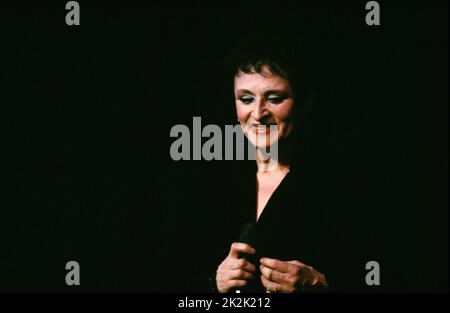 The French singer Barbara performing at the Théâtre du Châtelet in ...