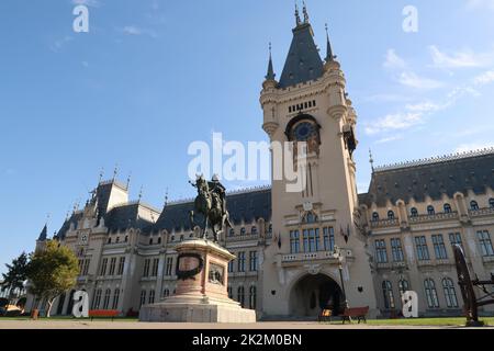 Impressive facade of Iasis famous Palace of Culture Stock Photo - Alamy