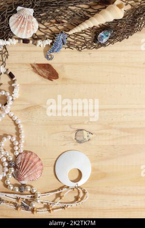 Fishing net with sea shells decoration close up Stock Photo - Alamy