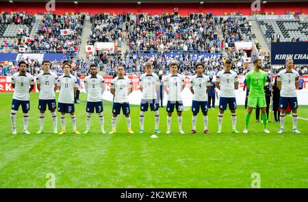 United States' Gio Reyna, right, vies for the ball with Wales' Rabbi ...