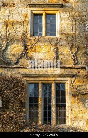 Leaded windows with stone mullions and lintel at Bateman's, Burwash ...