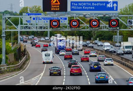 TODDINGTON, ENGLAND, UK - 04 September 2022 - Traffic on the M1 'Smart ...