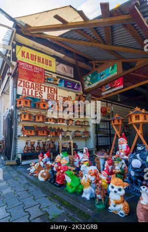 Ceskx Jiretin (Georgendorf) : shop at German-Czech border, sign ...
