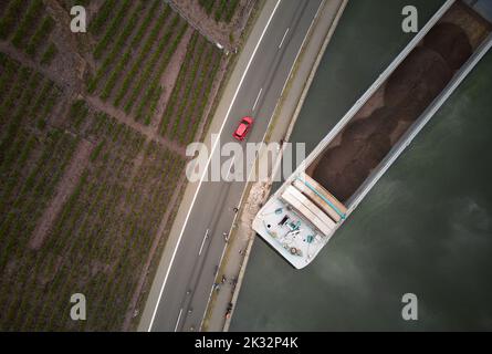 Briedern, Germany. 24th Sep, 2022. After the collision of a hotel ship ...