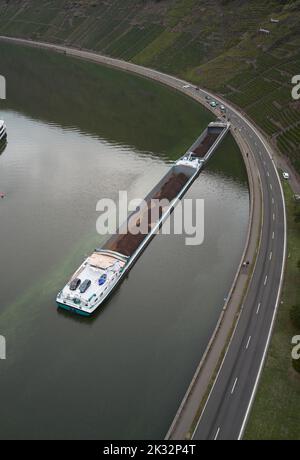 Briedern, Germany. 24th Sep, 2022. After the collision of a hotel ship ...