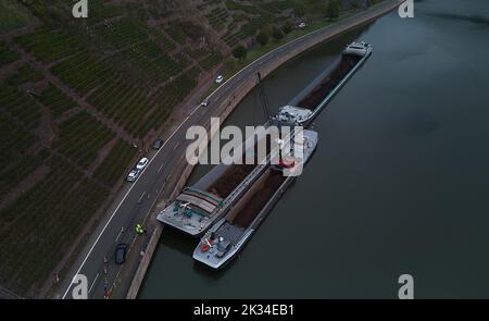 Briedern, Germany. 24th Sep, 2022. After the collision of a hotel ship ...