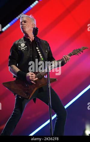 Lead singer James Hatfield and members of Metallica perform during the ...
